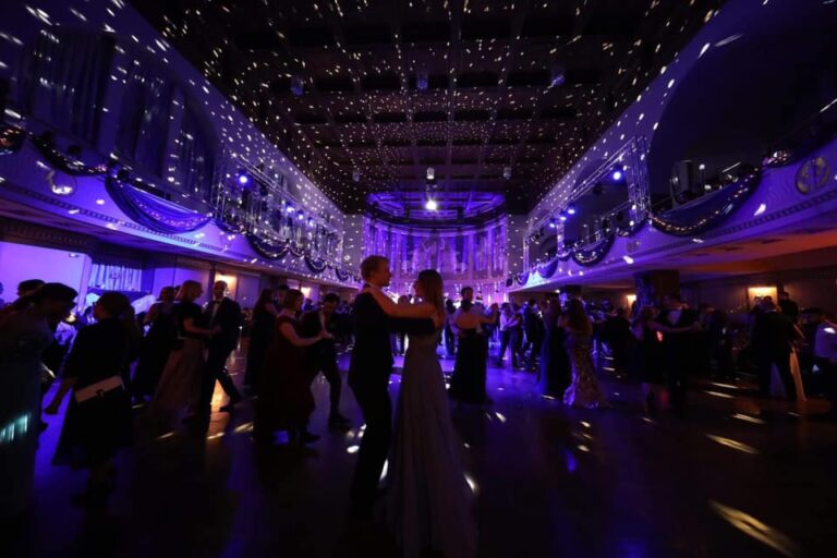 Willkommen - UniKult e.V.