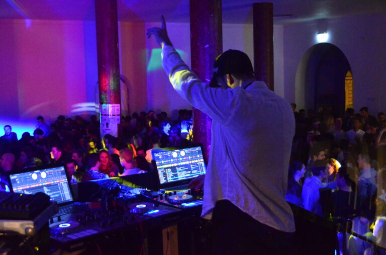 Willkommen - UniKult e.V.