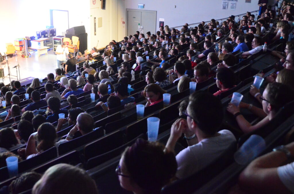 Willkommen - UniKult e.V.